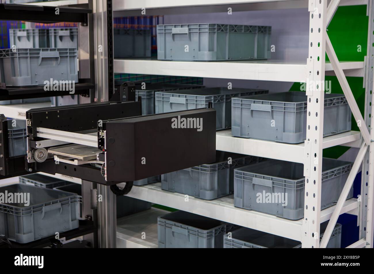 Parcel sorting facility hi-res stock photography and images - Alamy