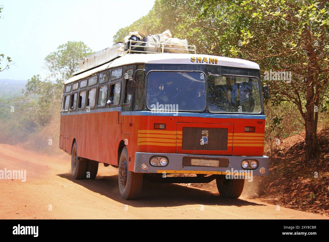 Overland bus hi-res stock photography and images - Alamy