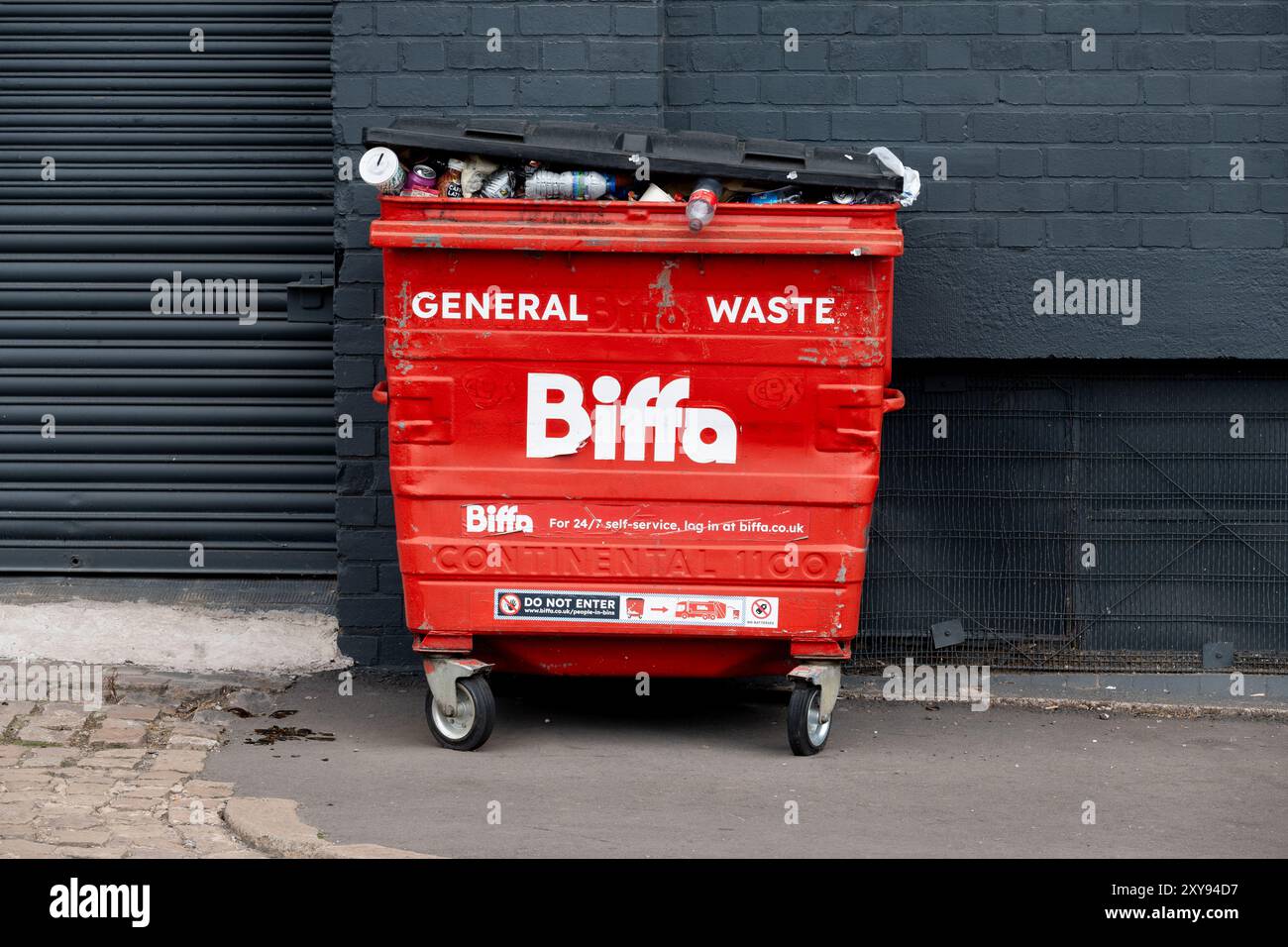 Your general waste hi-res stock photography and images - Alamy