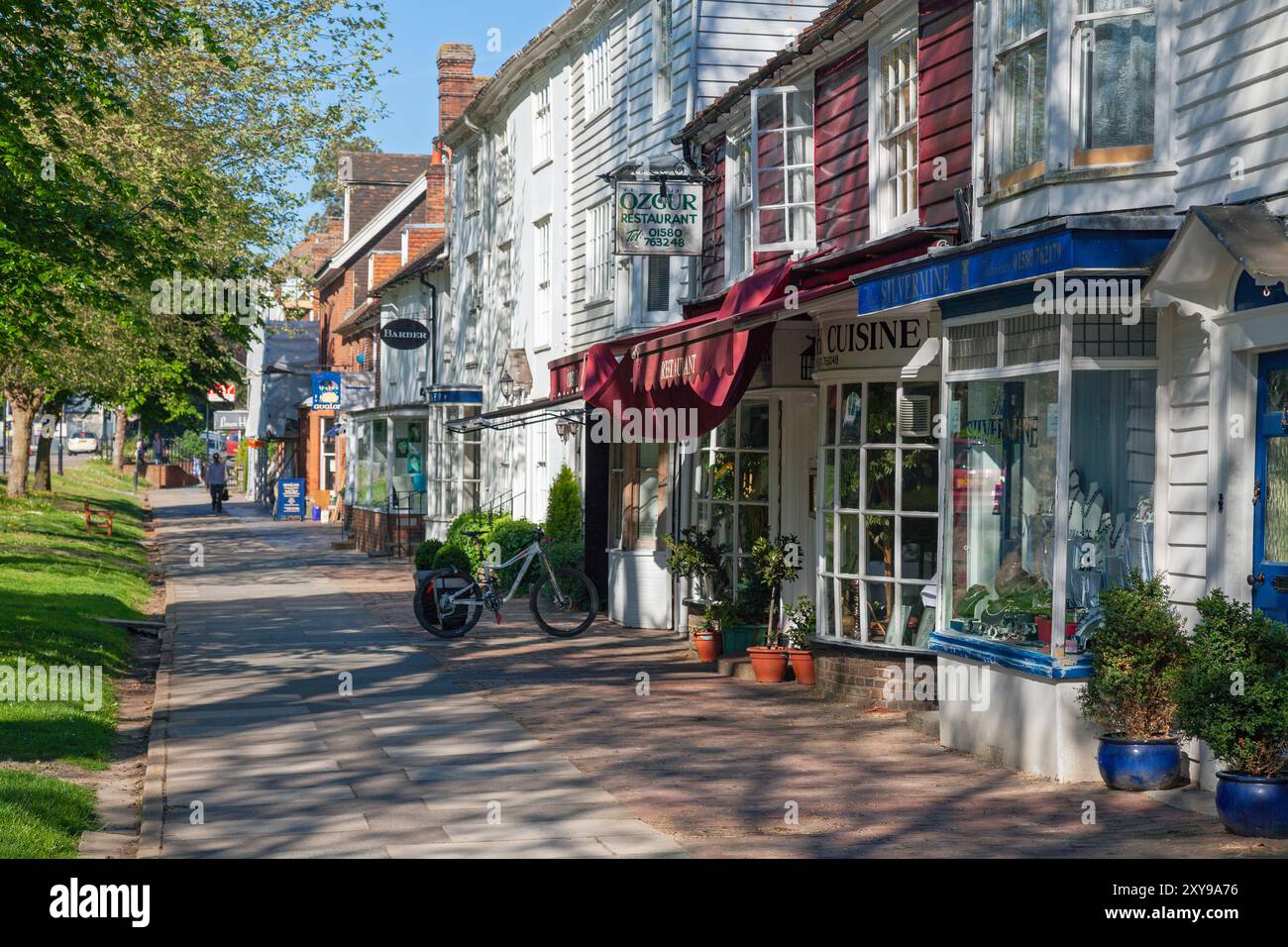 UK, England, Kent, Tenterden, West Cross with Restaurant, Traditional ...