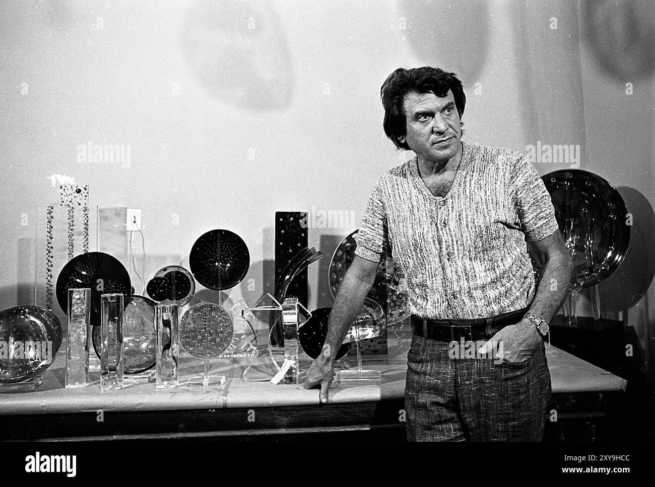 Czechoslovakian-born and naturalized Argentine sculptor Gyula Kosice ...