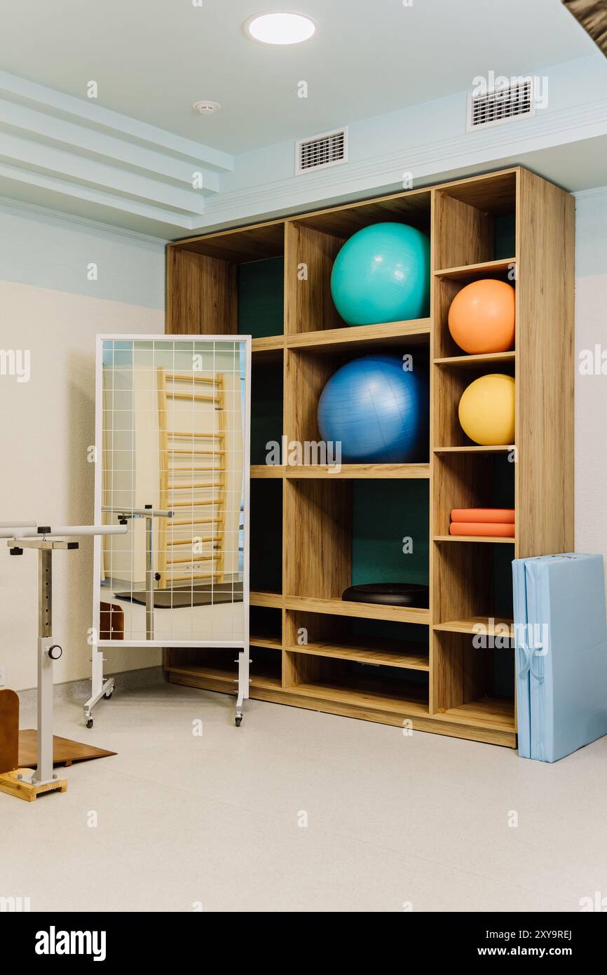 Physical fitness aids hi-res stock photography and images - Alamy