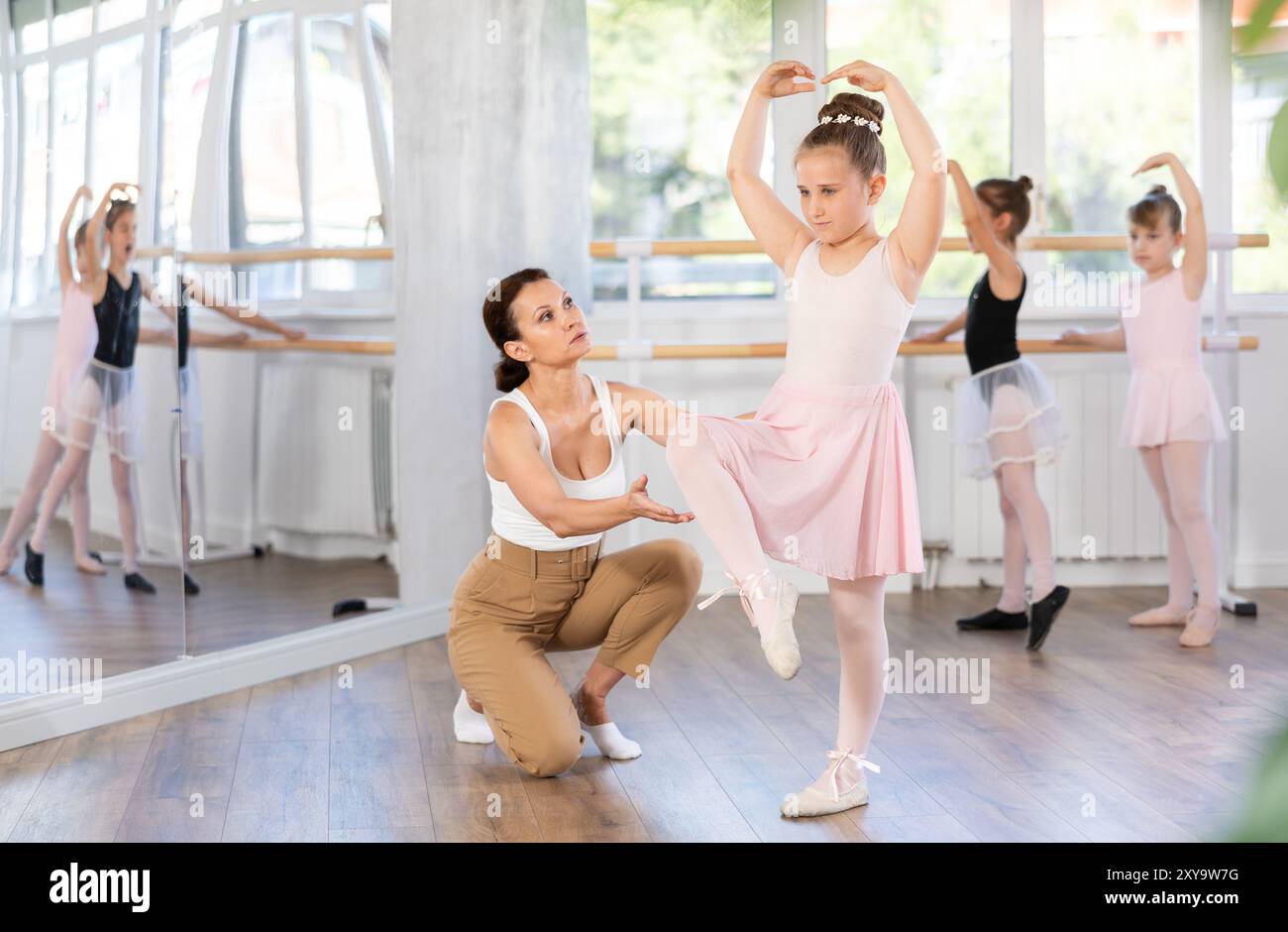 Ballet lesson for little girls - choreography teacher shows little ...
