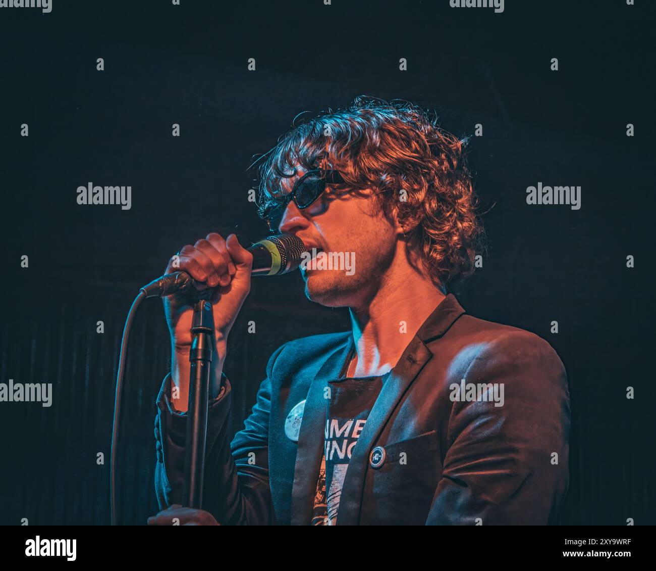 Bad nerves show hi-res stock photography and images - Alamy