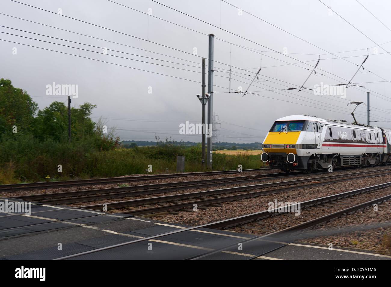 Bedfordshire UK - 24 aug 2024 : single passing high speed LNER train on ...