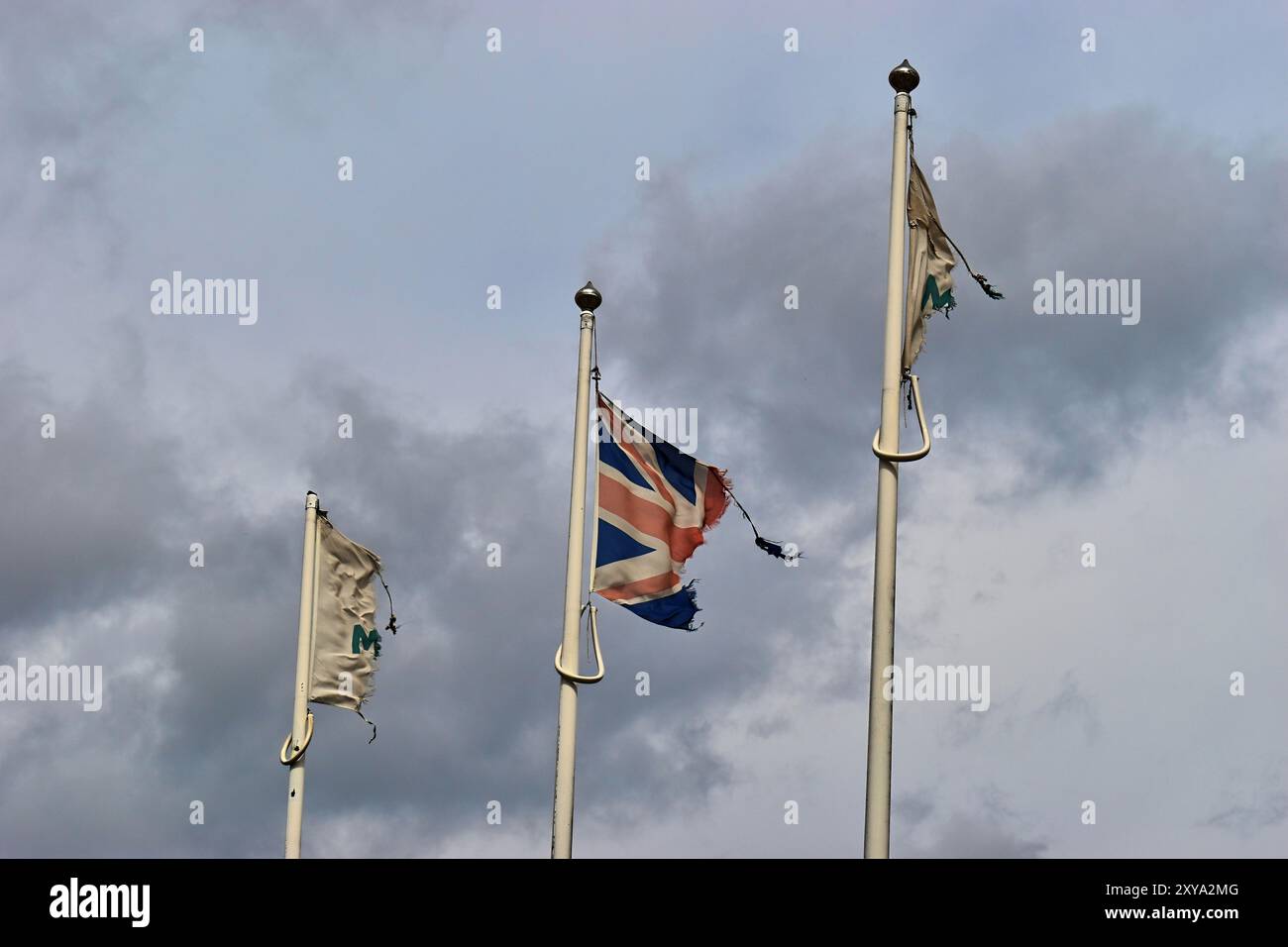 Run down shabby tatty scruffy hi-res stock photography and images - Alamy