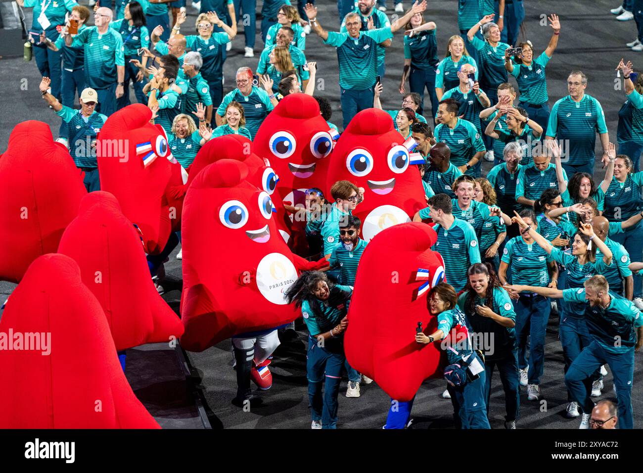 Paris, Barcelona, France. 28th Aug, 2024. Dolls of PHRYGE, the Paris ...