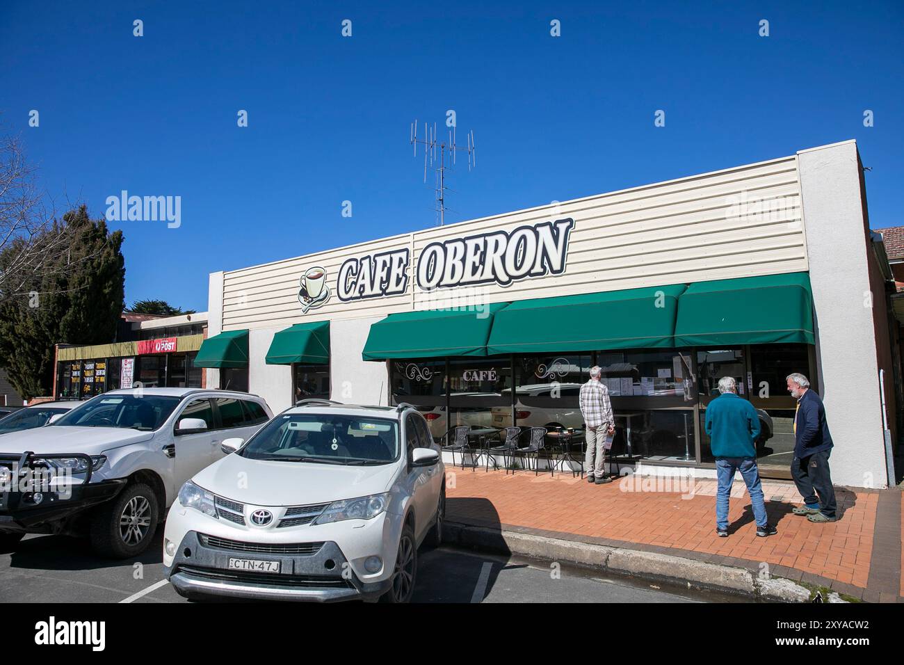 Cafe oberon hi-res stock photography and images - Alamy