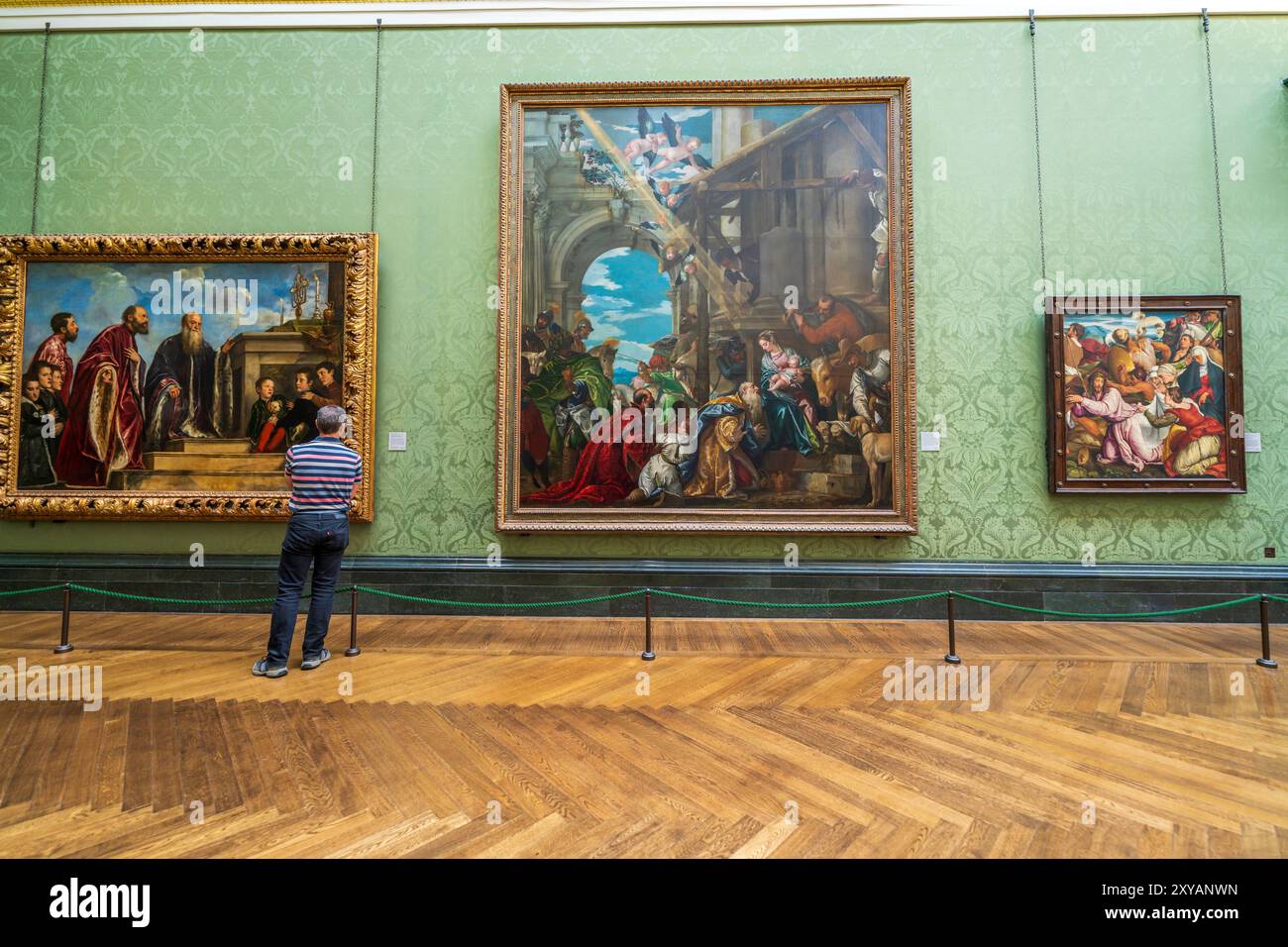 Interior of the National Gallery art museum in Trafalgar Square in ...
