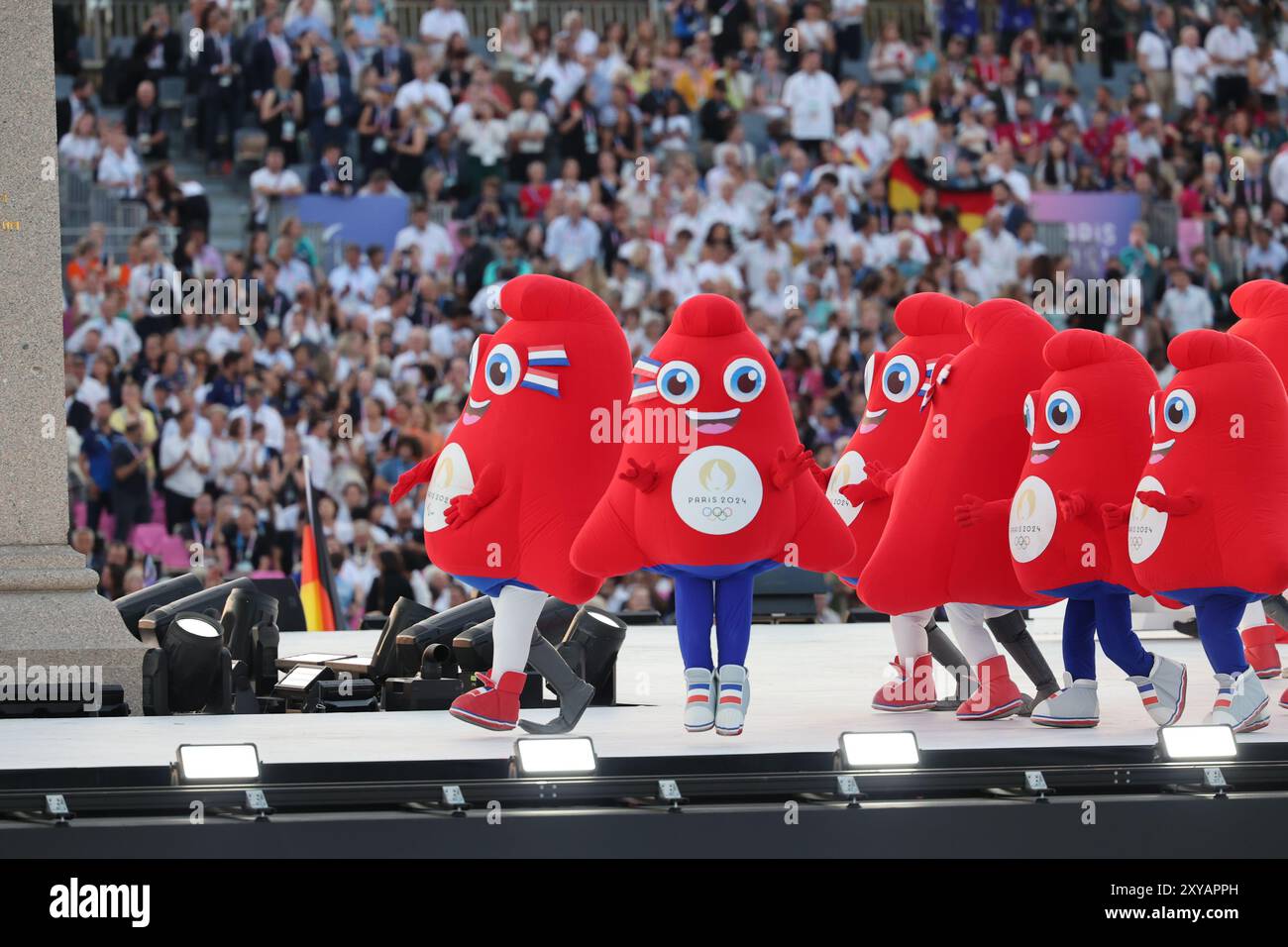Paris, France. 28th Aug, 2024. The Olympic and Paralympic mascots, the ...