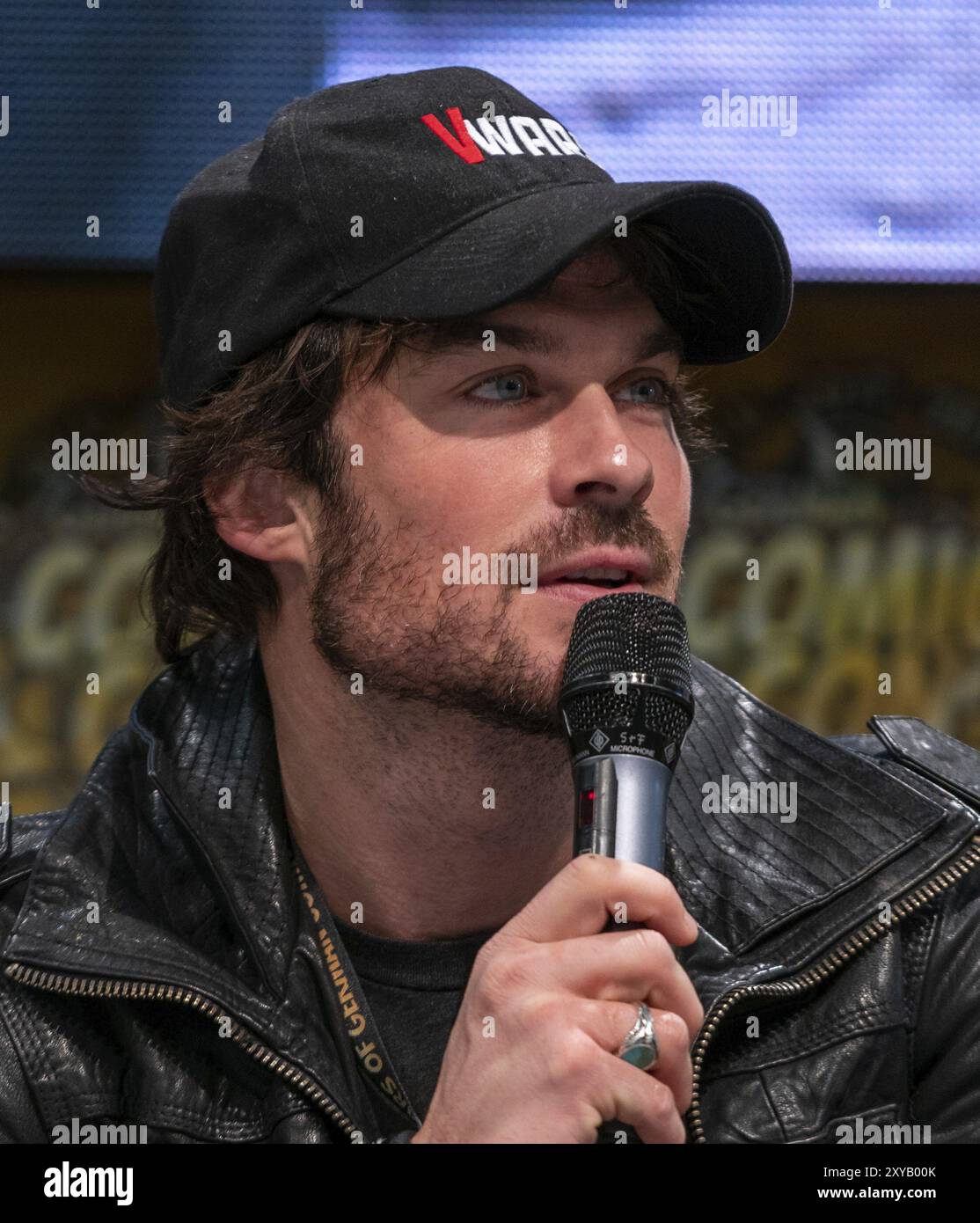 The vampire diaries hi-res stock photography and images - Alamy