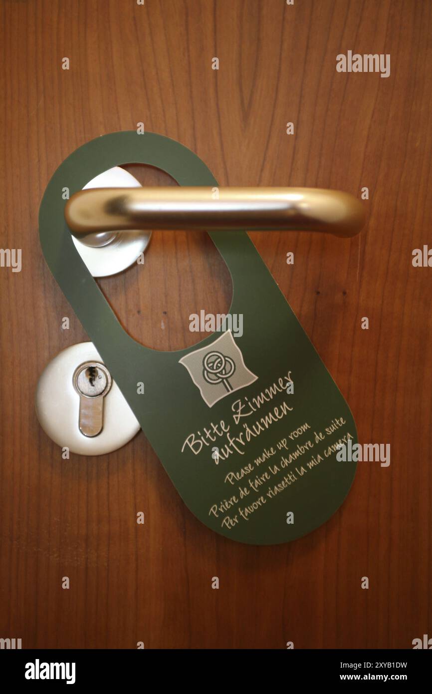 Please clean room sign hi-res stock photography and images - Alamy