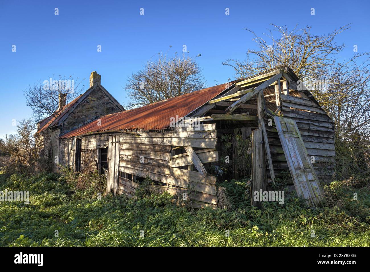 Derelict Farmhouse and Outbuildings in Cambridgeshire Stock Photo - Alamy