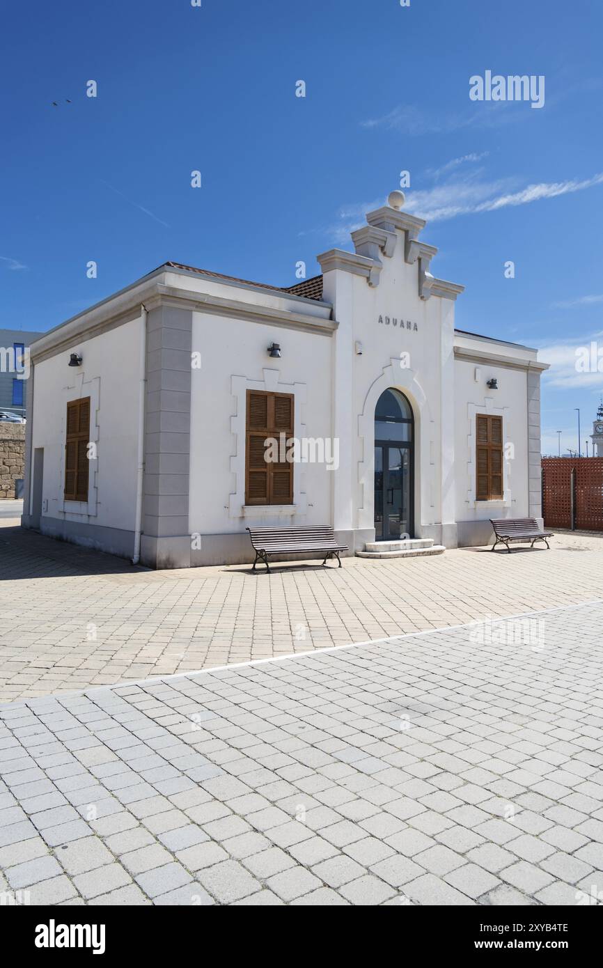 Old customs house in hi-res stock photography and images - Alamy