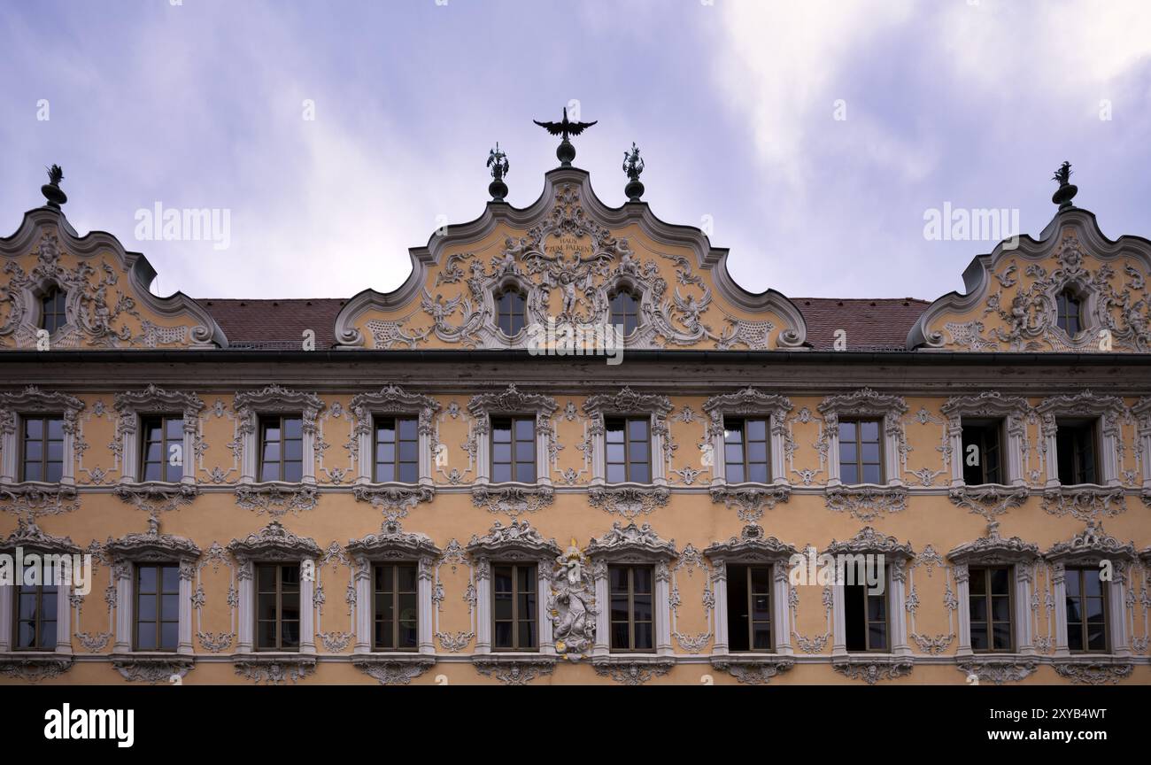 Stucco facade, Haus zum Falken, Falkenhaus, historic old town ...