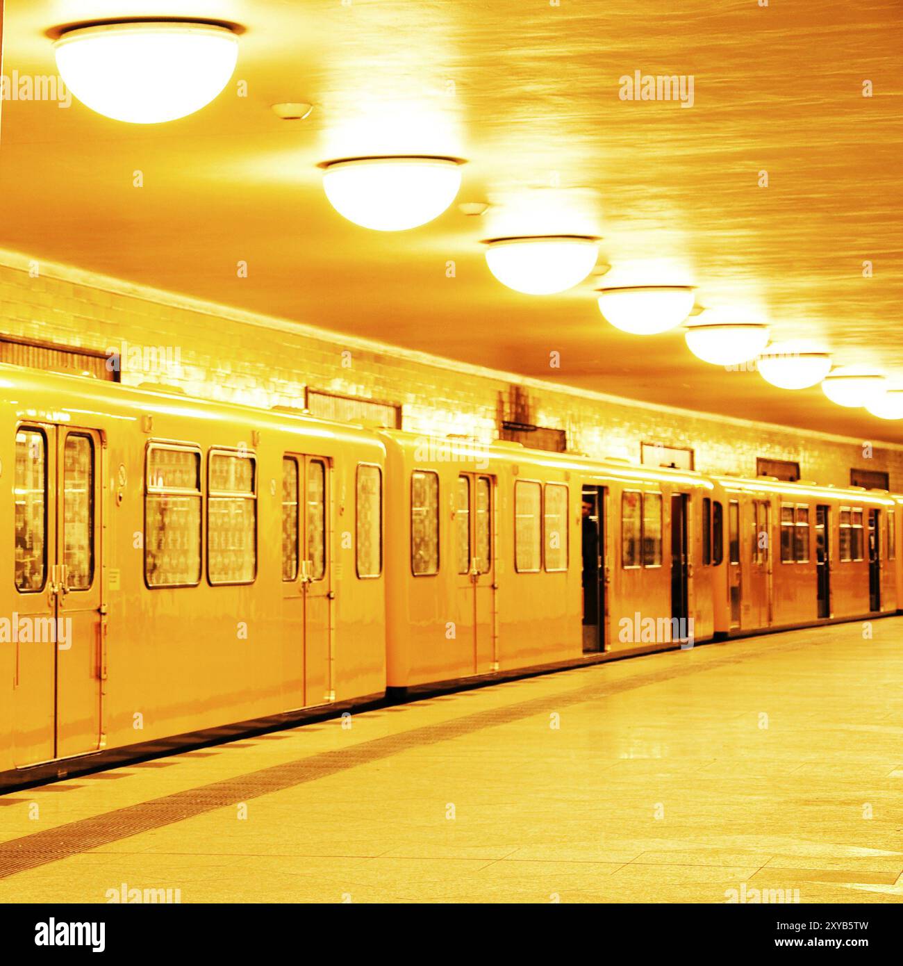Passing subway train in subway statiuon jannowitzbruecke, berlin Stock ...