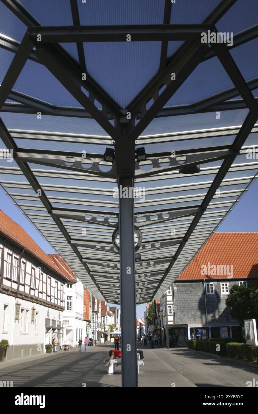 Bus stop shelter roofs hi-res stock photography and images - Alamy