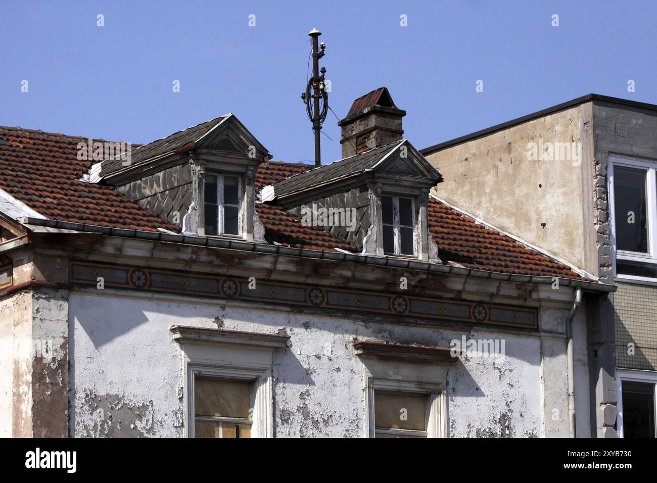 Rundown building in centre hi-res stock photography and images - Alamy