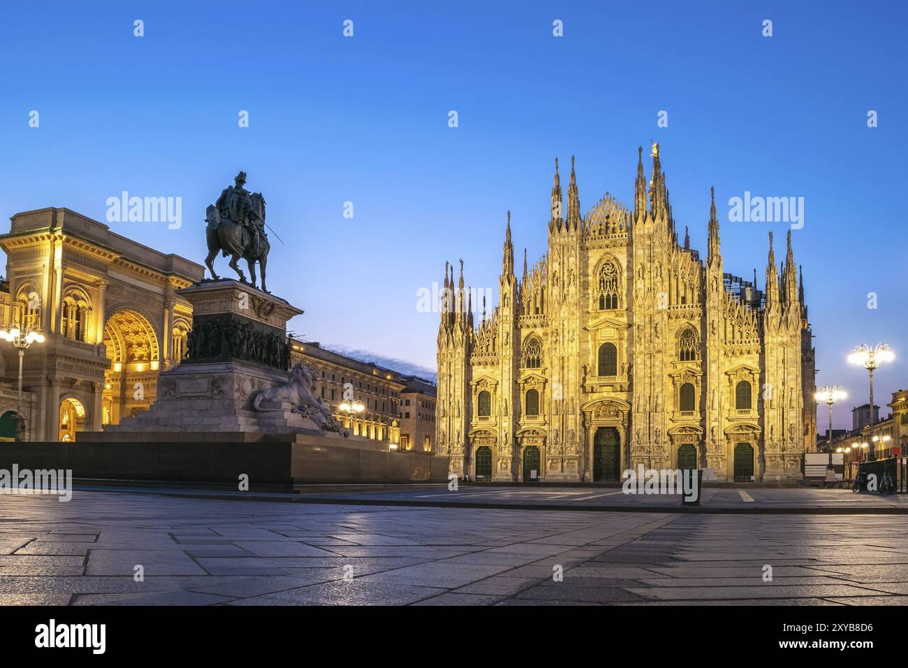 Catedral milano hi-res stock photography and images - Alamy