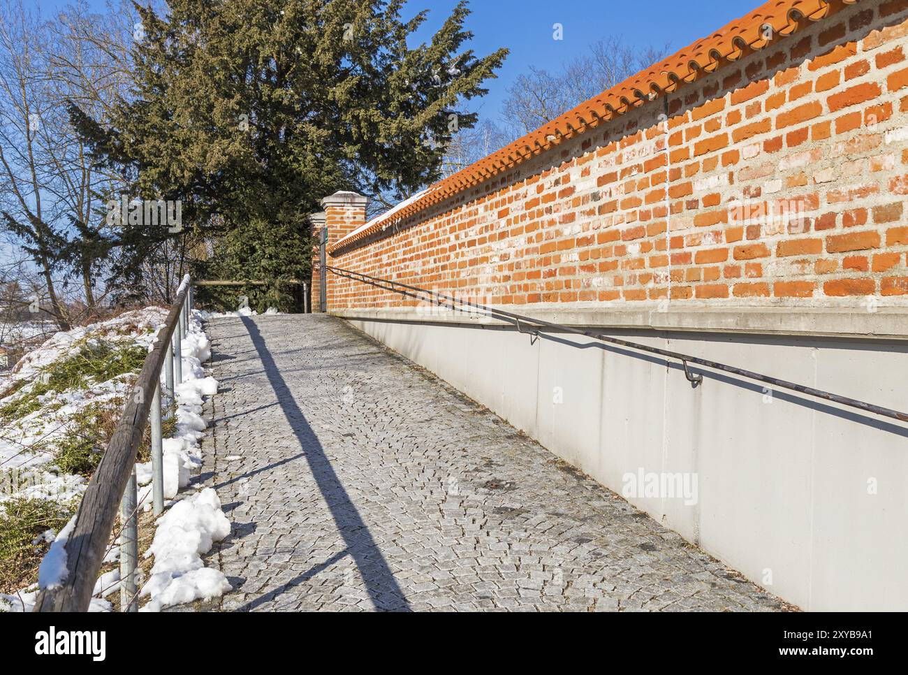 Brick ramp hi-res stock photography and images - Alamy