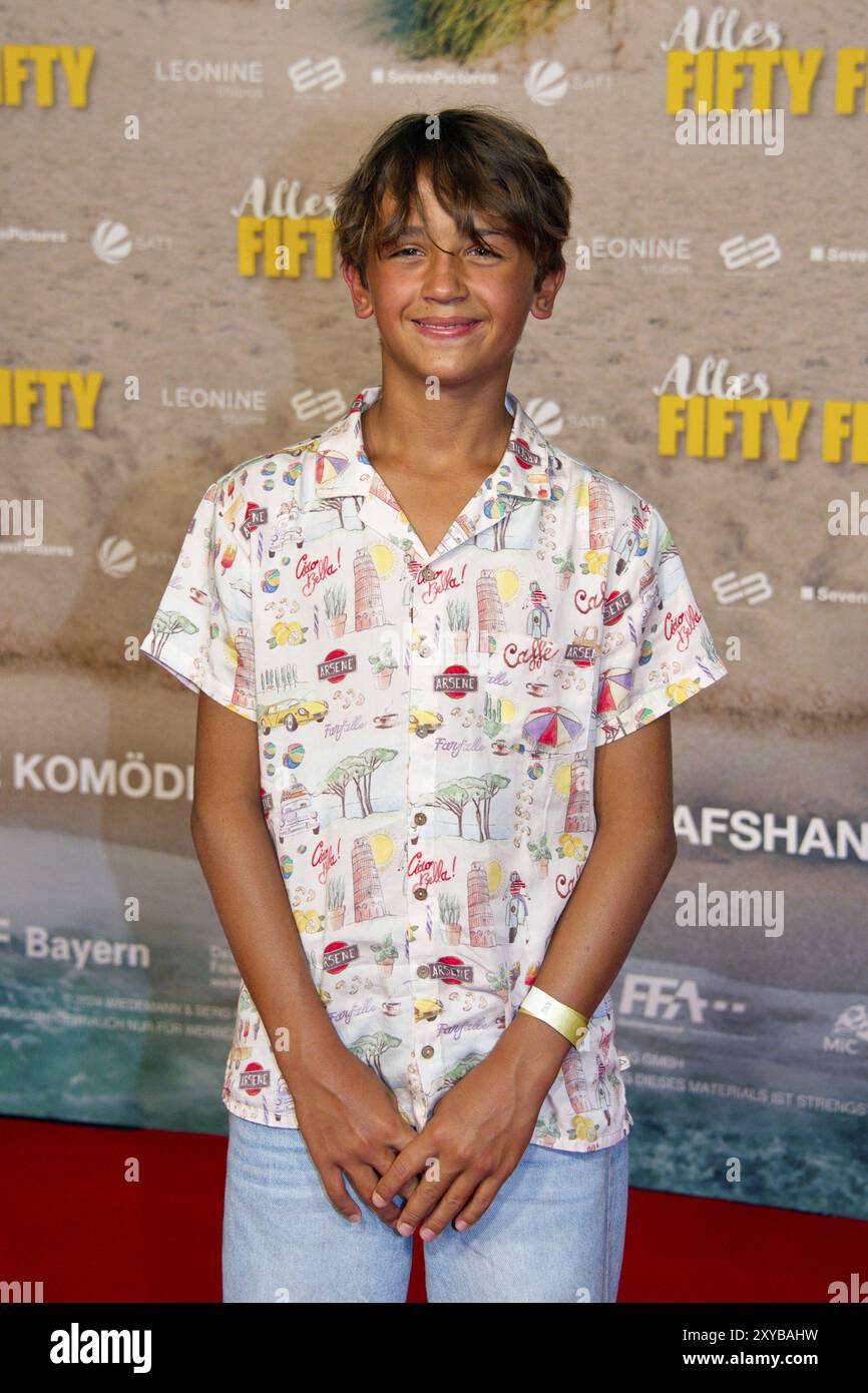 Valentin Thatenhorst, ALLES FIFTY FIFTY, red carpet for the premiere ...