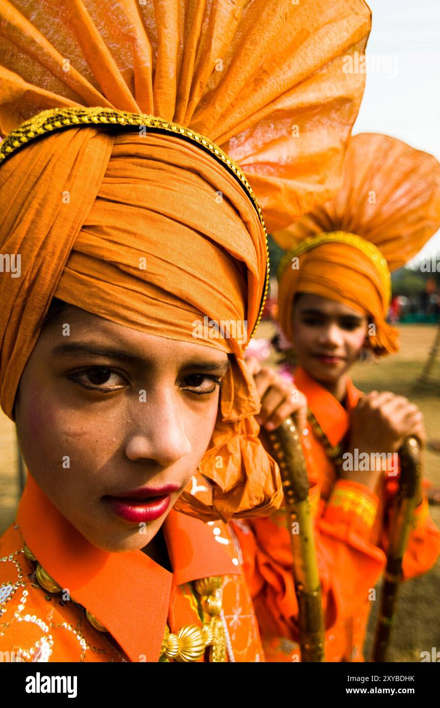 Punjabi Bhangra dancers in action Stock Photo - Alamy