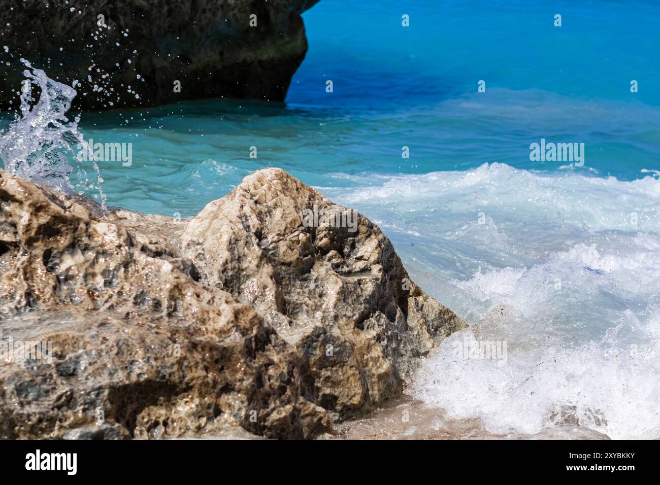 Rocky shore splash surf hi-res stock photography and images - Alamy