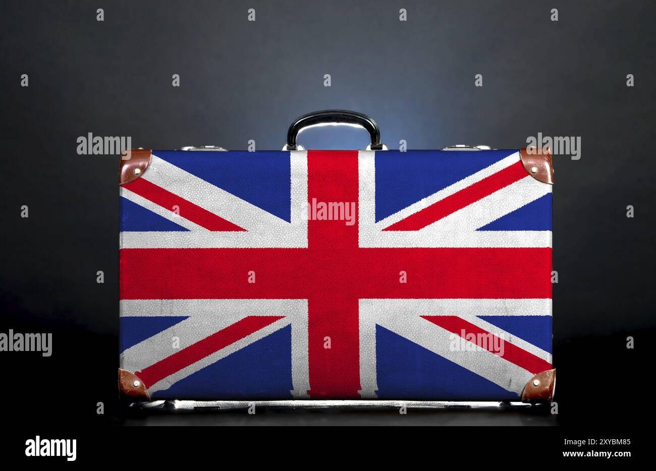 Suitcase with uk symbols hi-res stock photography and images - Alamy