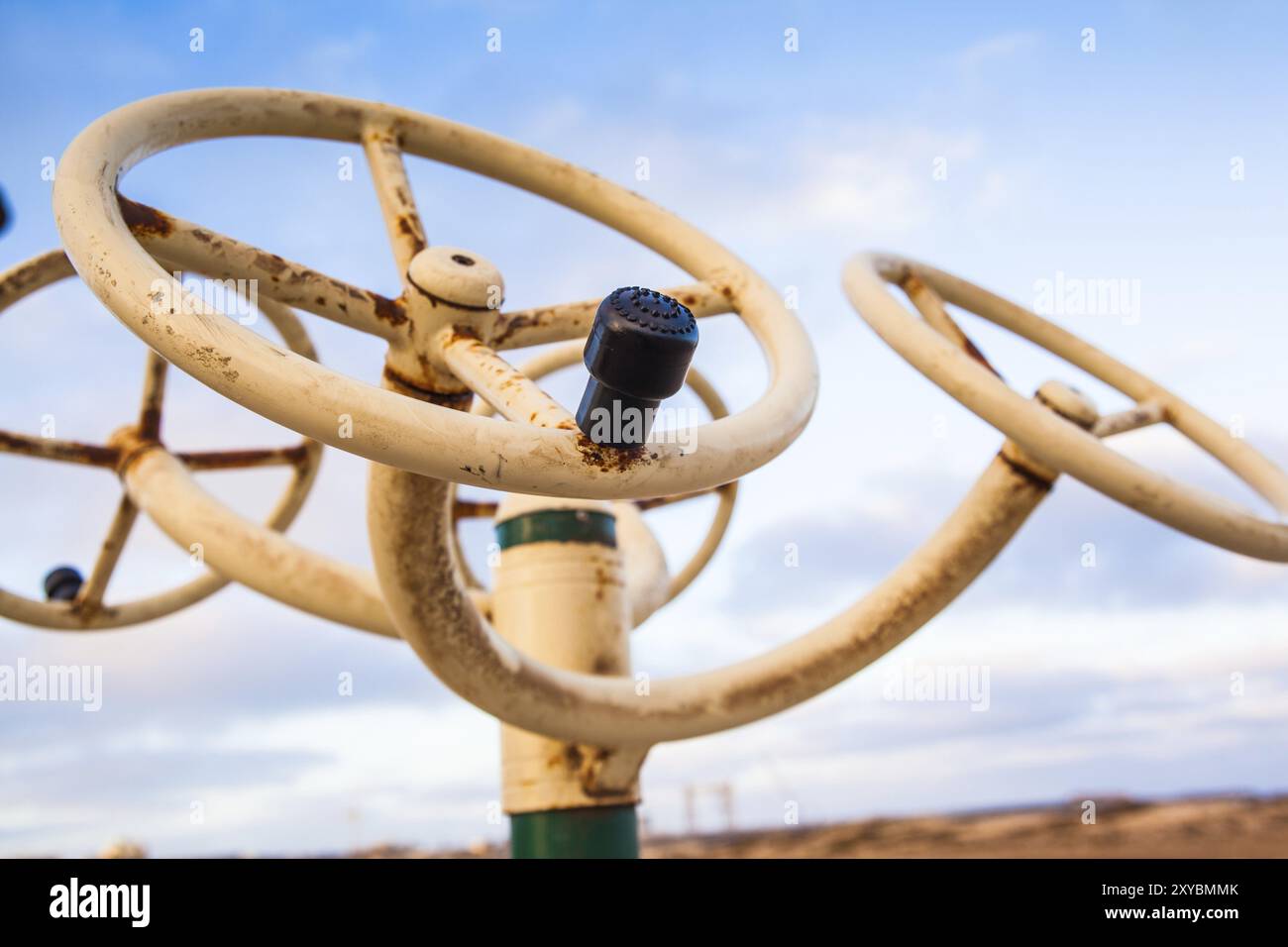 Old rusted steering wheel Stock Photo - Alamy