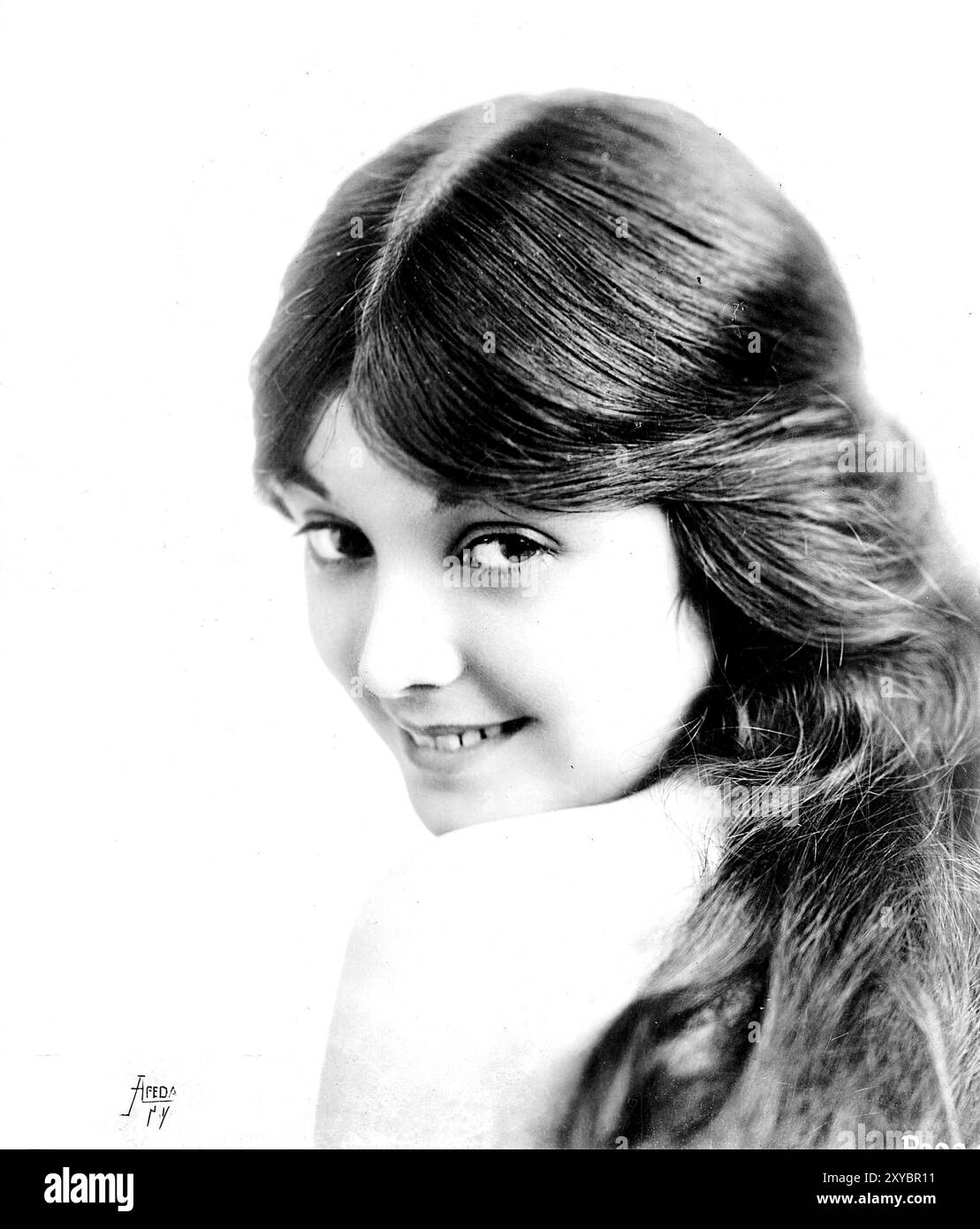 Lila Lee - Silent Film Actress - 1918 Stock Photo - Alamy