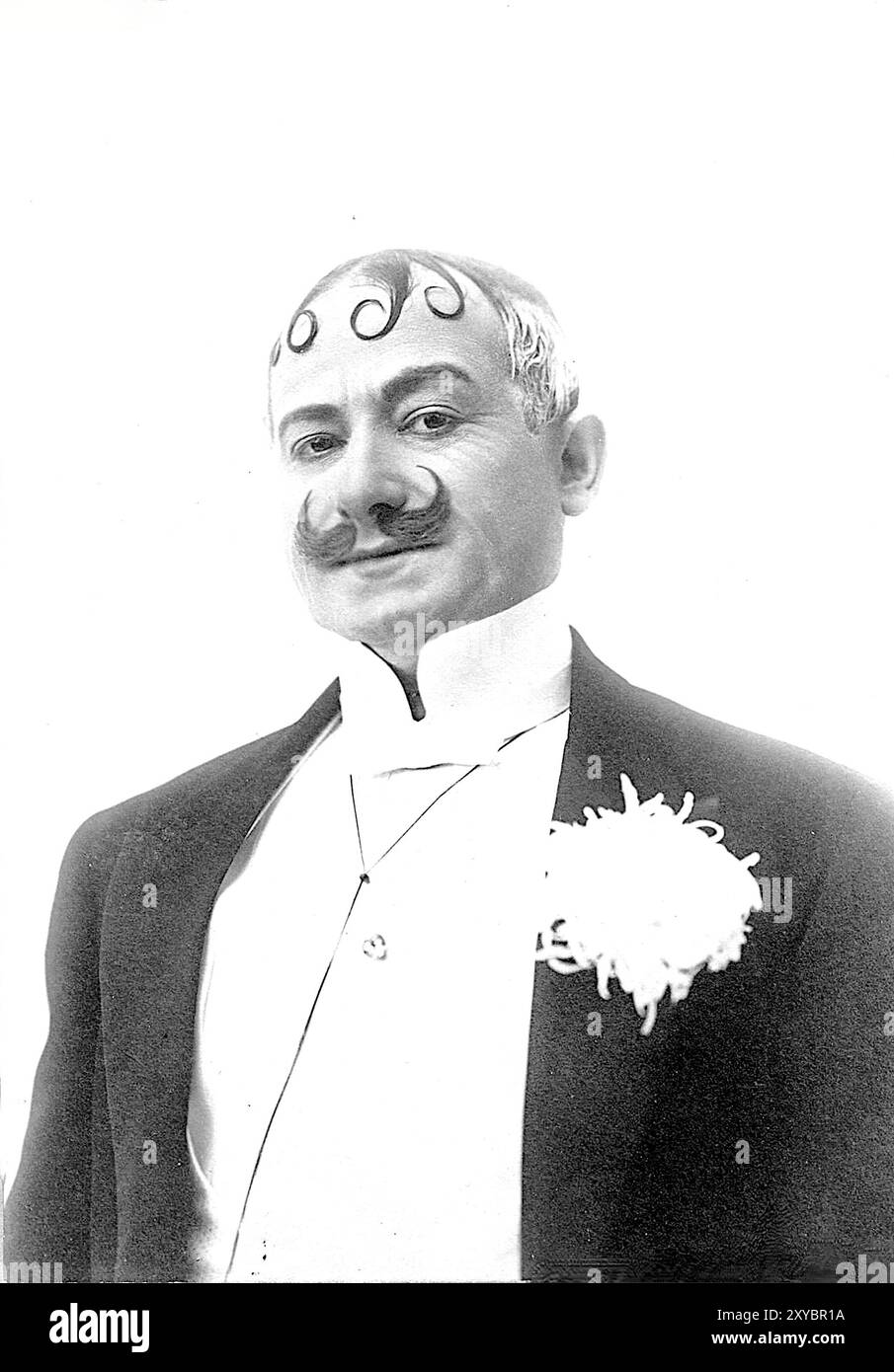 Burr McIntosh (American photographer) - Sam Bernard - English-born ...