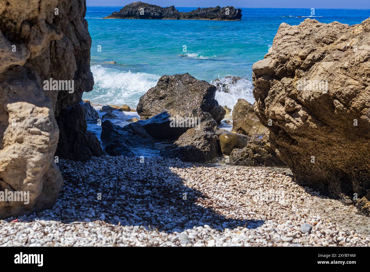 sea waves splash Stock Photo - Alamy