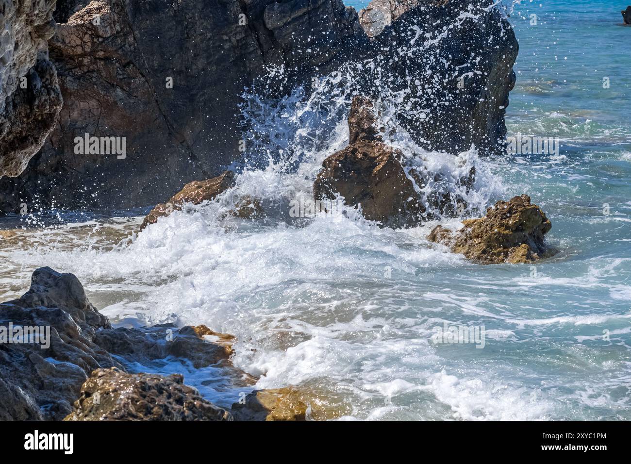 Coastal rocks scenery hi-res stock photography and images - Alamy