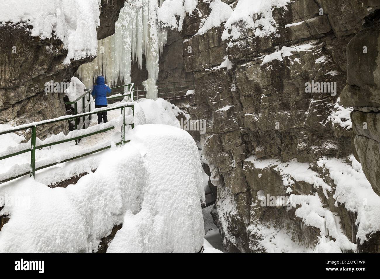 Gorge stream hike winter tourism hi-res stock photography and images ...