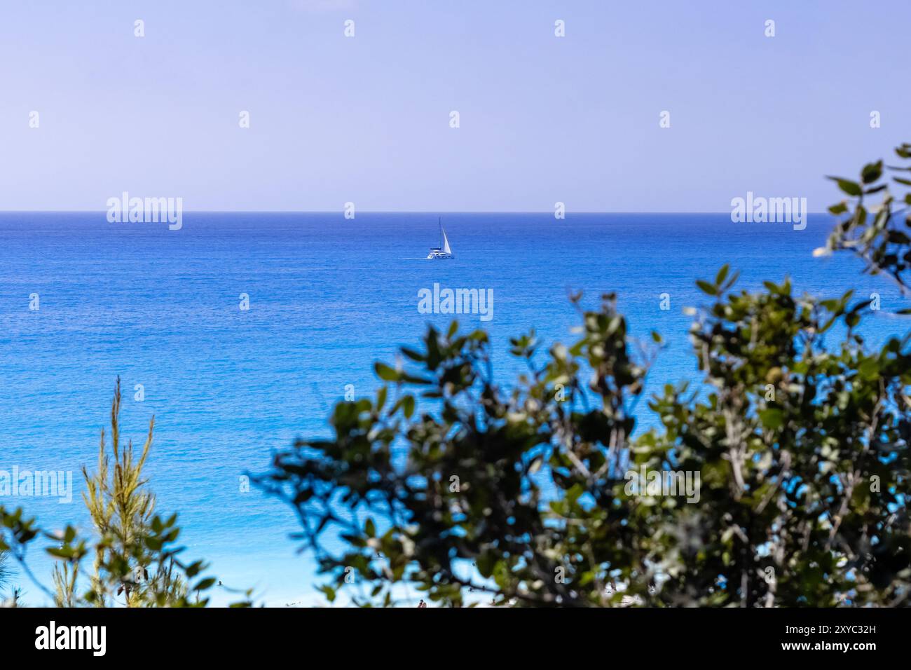 Sunshine and outdoor exploration hi-res stock photography and images ...