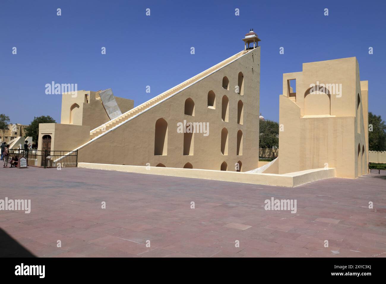 Samrat Jantar the world's largest sundial in Jaipur Stock Photo - Alamy