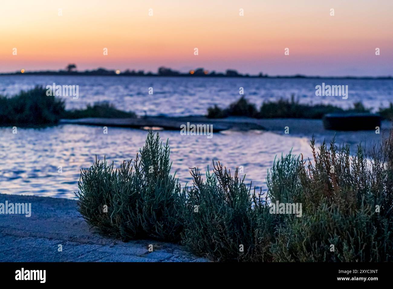 View sun setting hi-res stock photography and images - Alamy