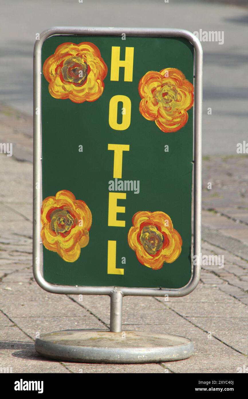Hotel frontage signs hi-res stock photography and images - Alamy
