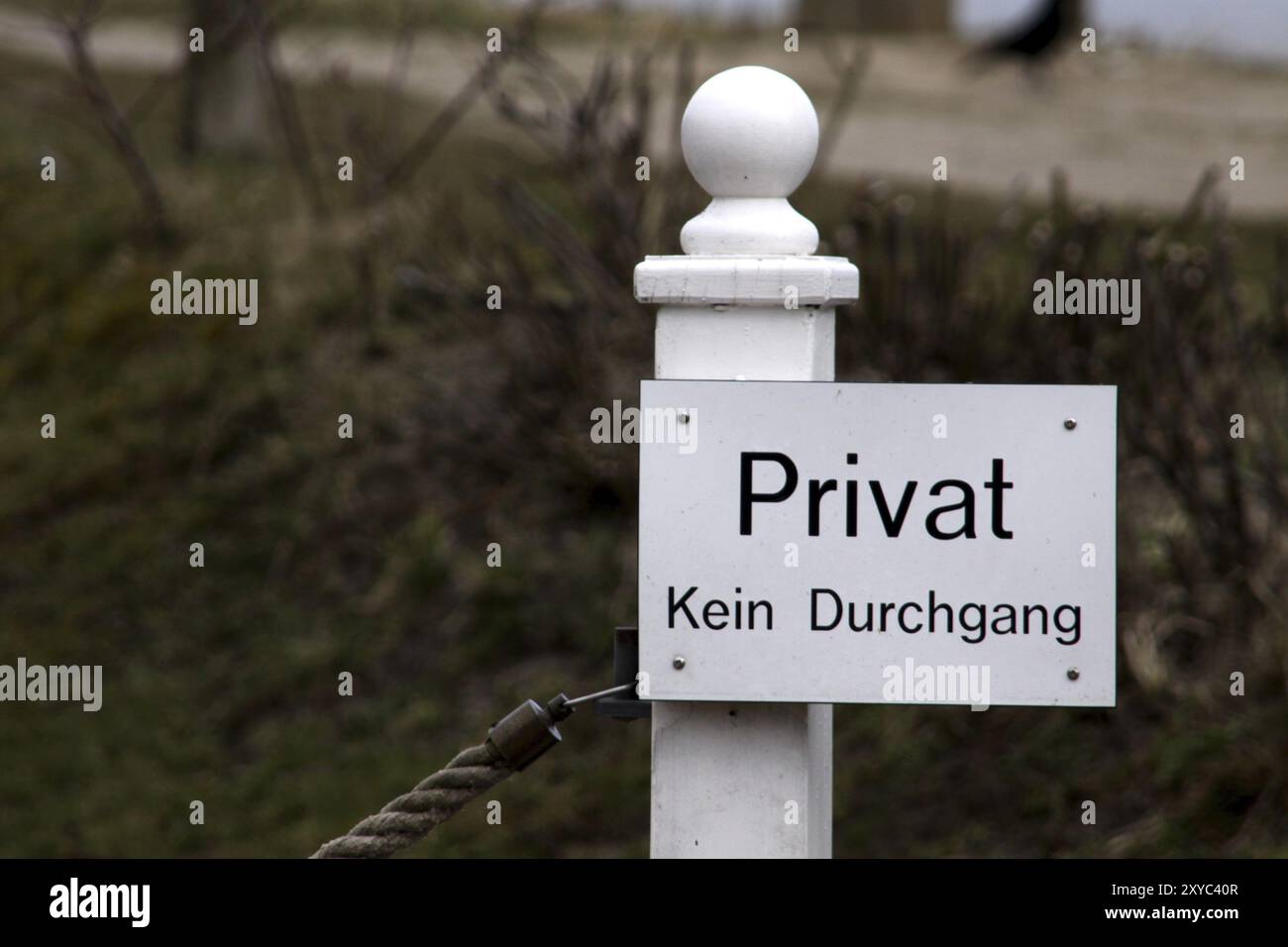 Private driveways hi-res stock photography and images - Alamy