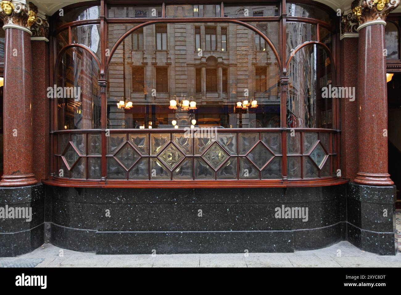 Large Window at Old Style Pub in London Stock Photo - Alamy