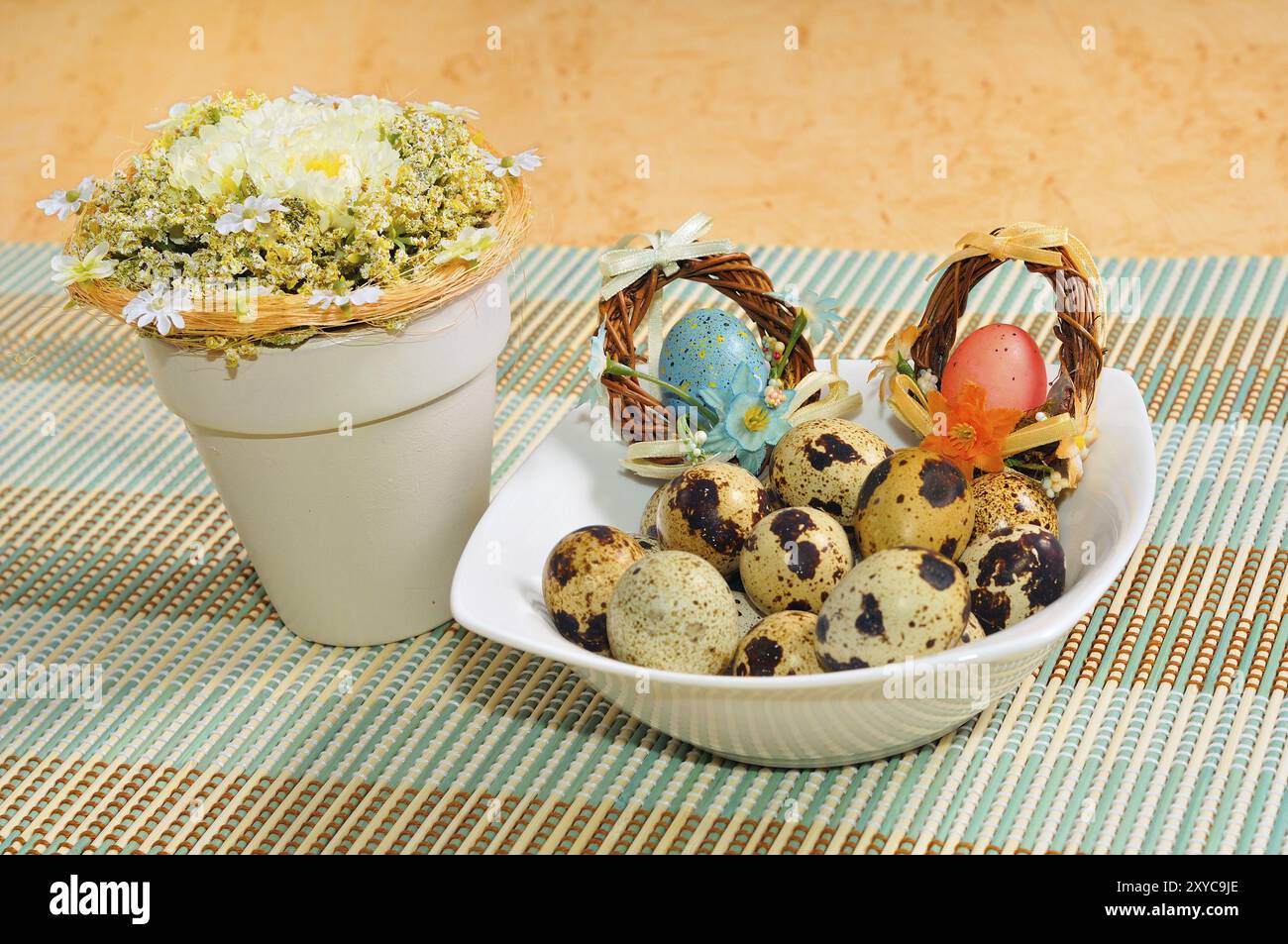 Top down easter decoration hi-res stock photography and images - Alamy