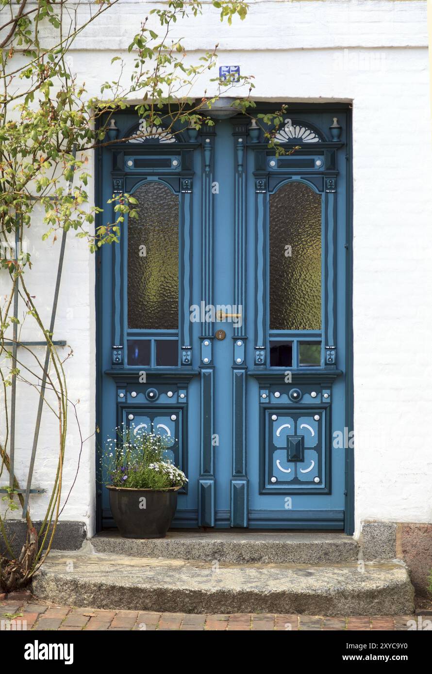 Spring door with lights hi-res stock photography and images - Alamy