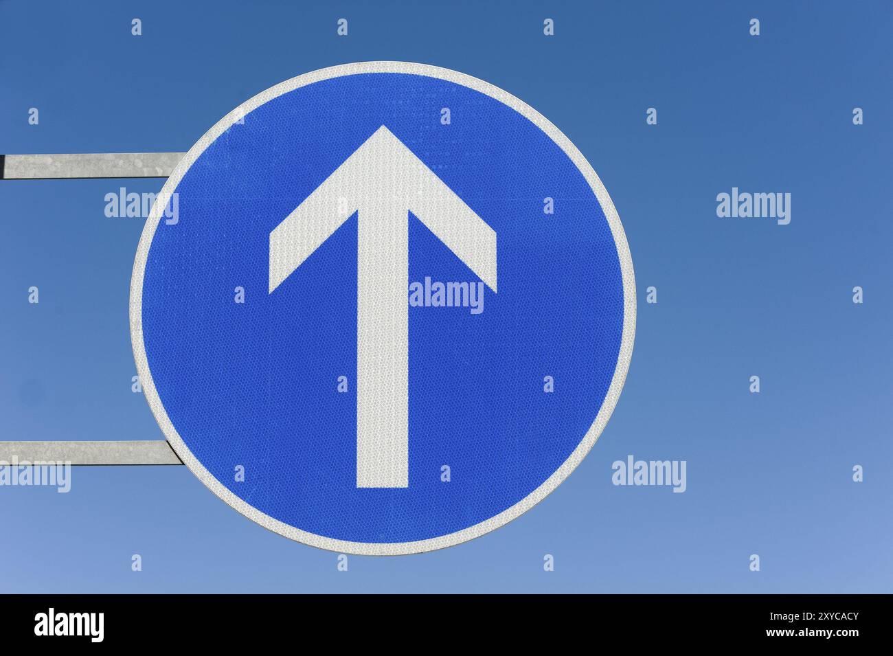 Directional panels hi-res stock photography and images - Alamy