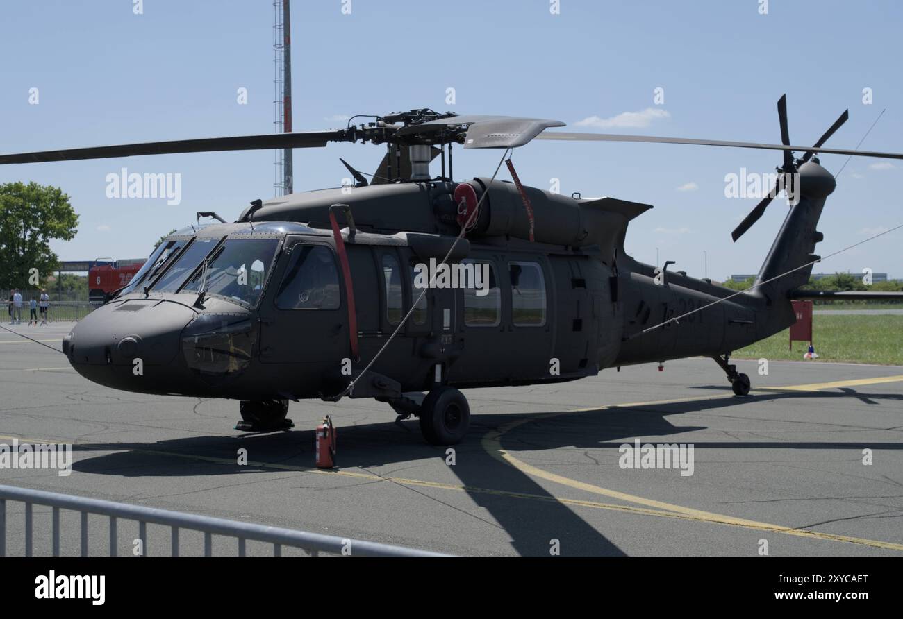 Croatian Air Force UH-60 Black Hawk Stock Photo - Alamy