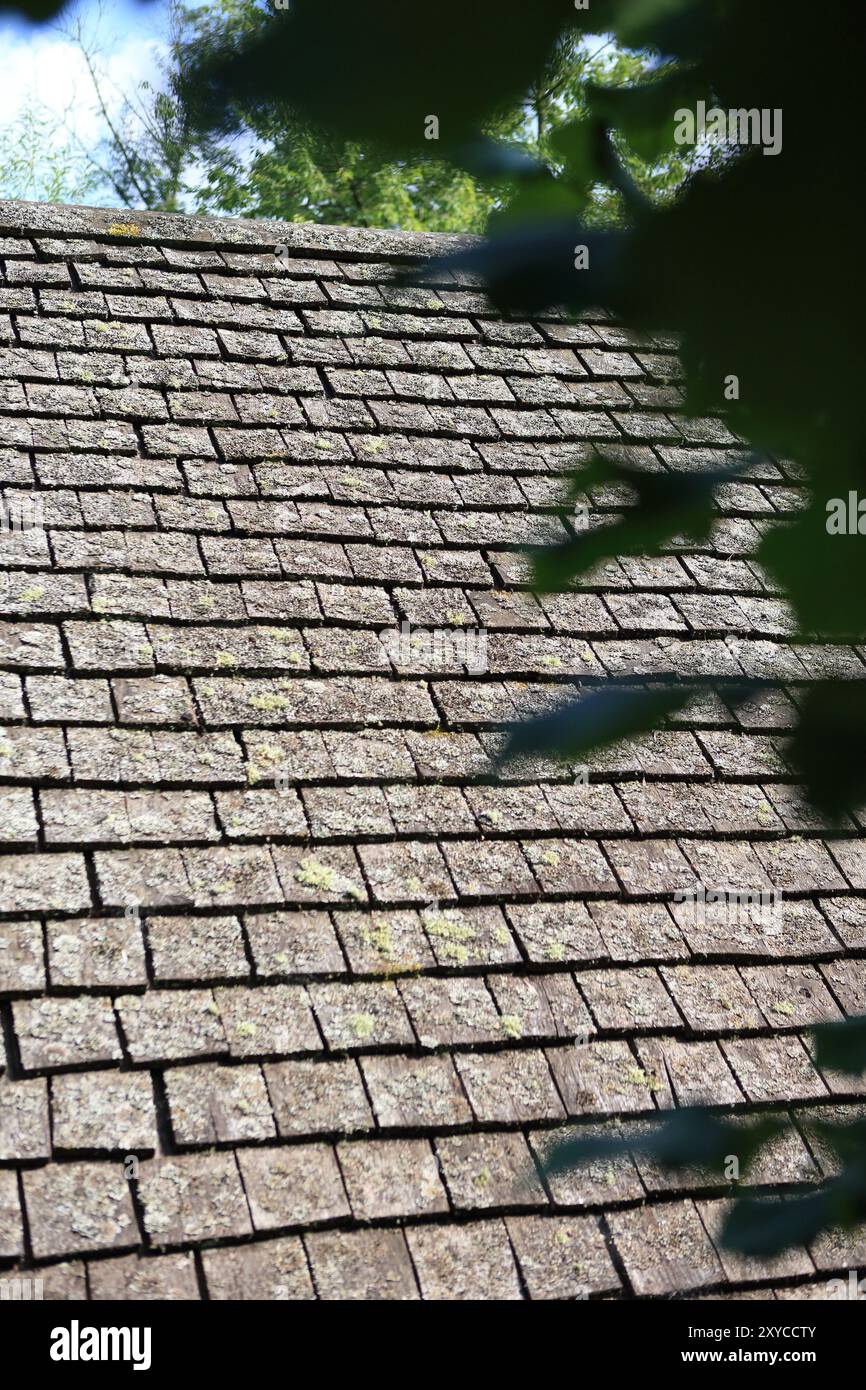 Shingles tiles hi-res stock photography and images - Alamy