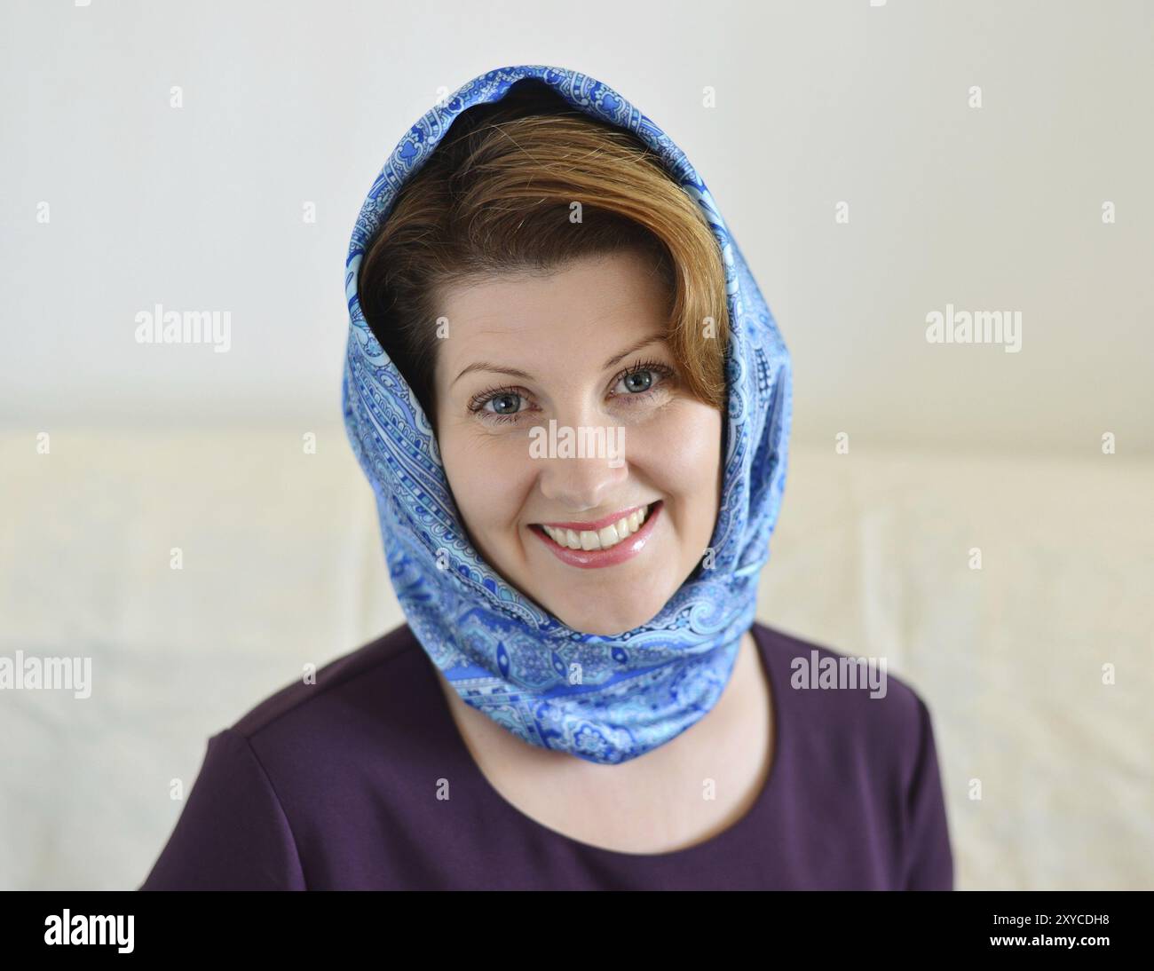 Russian woman in a headscarf hi-res stock photography and images - Alamy