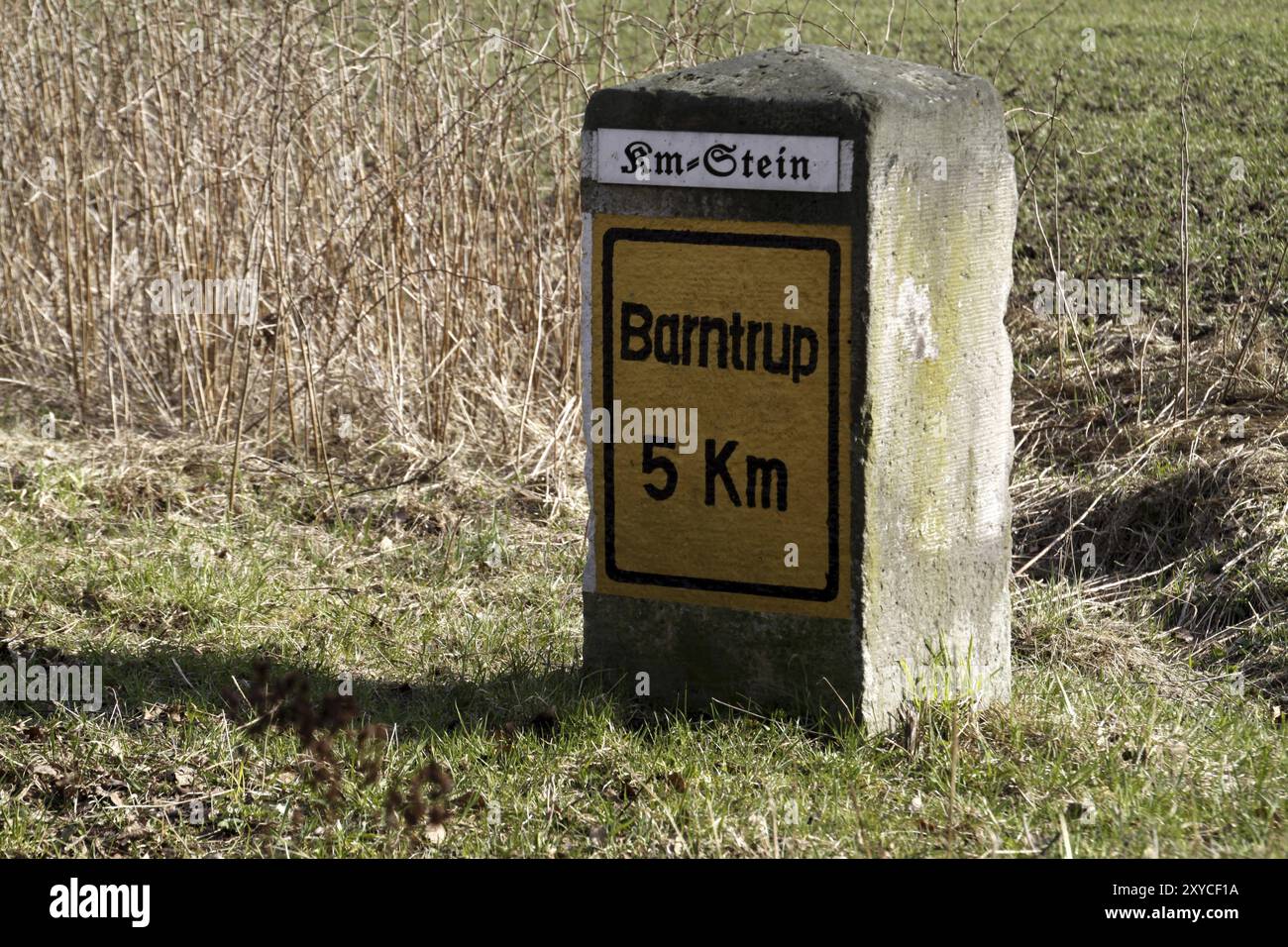 Historical KM stone in Alverdissen Stock Photo - Alamy