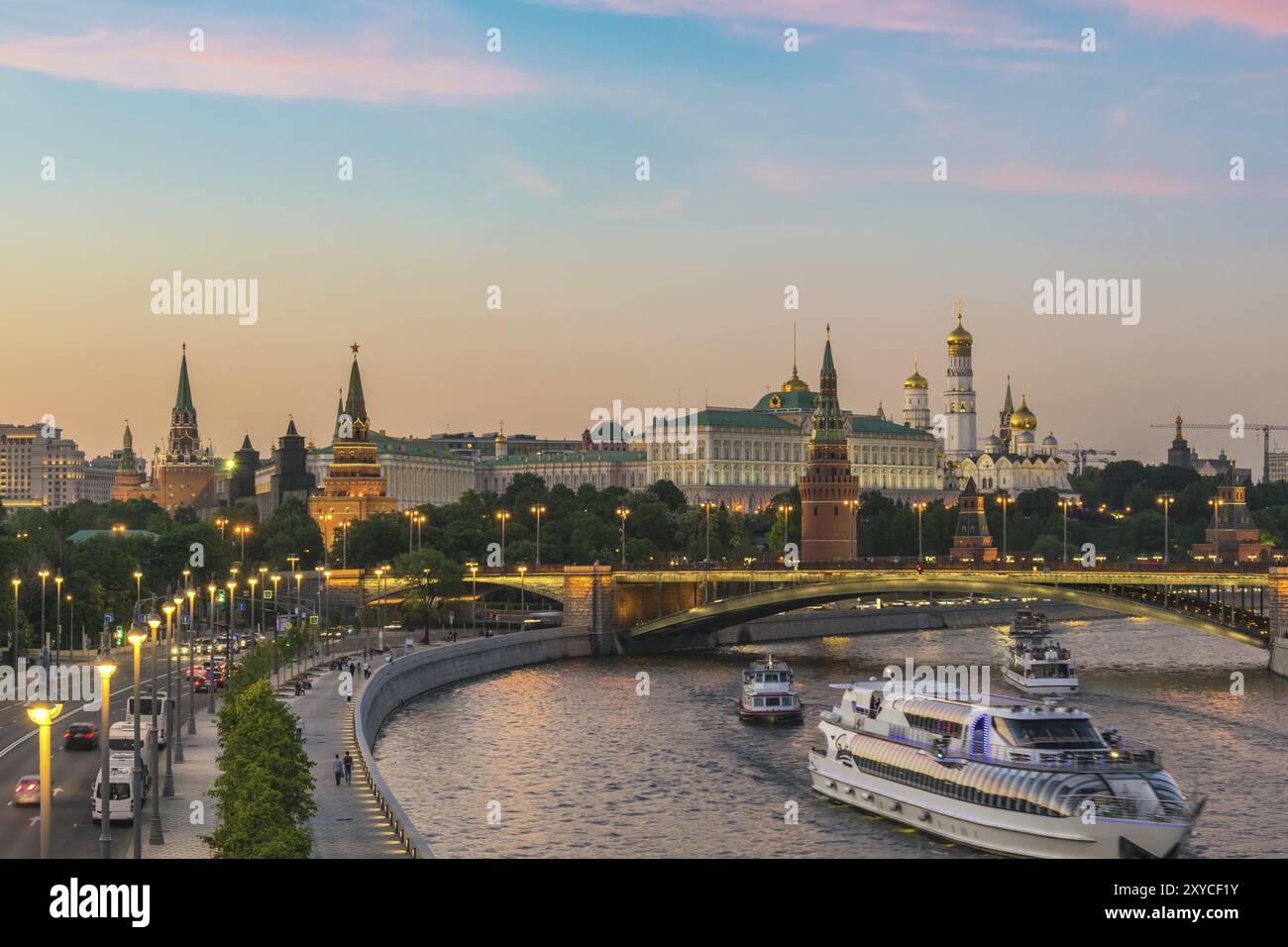 Moscow sunset city skyline at Kremlin Palace Red Square and Moscow ...