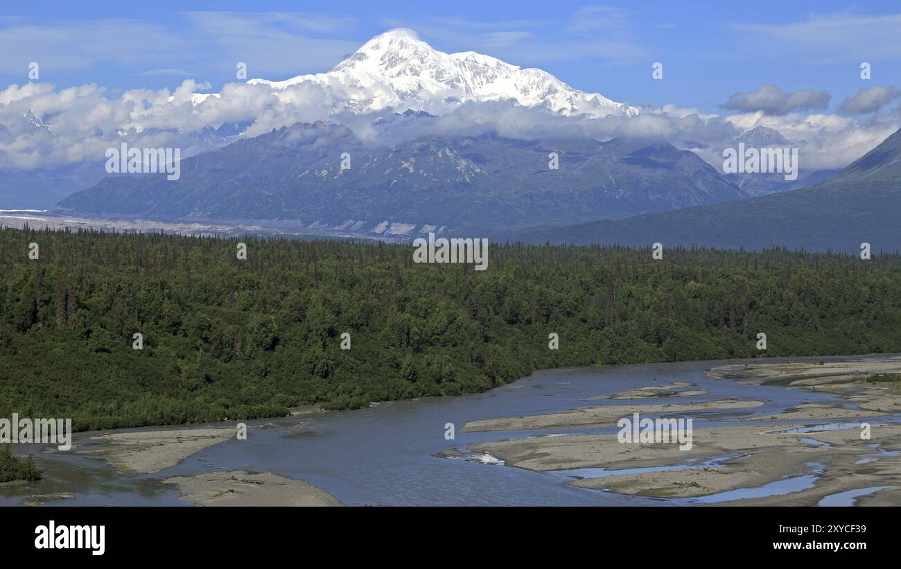 Panorama of the Denali massif in Alaska Stock Photo - Alamy