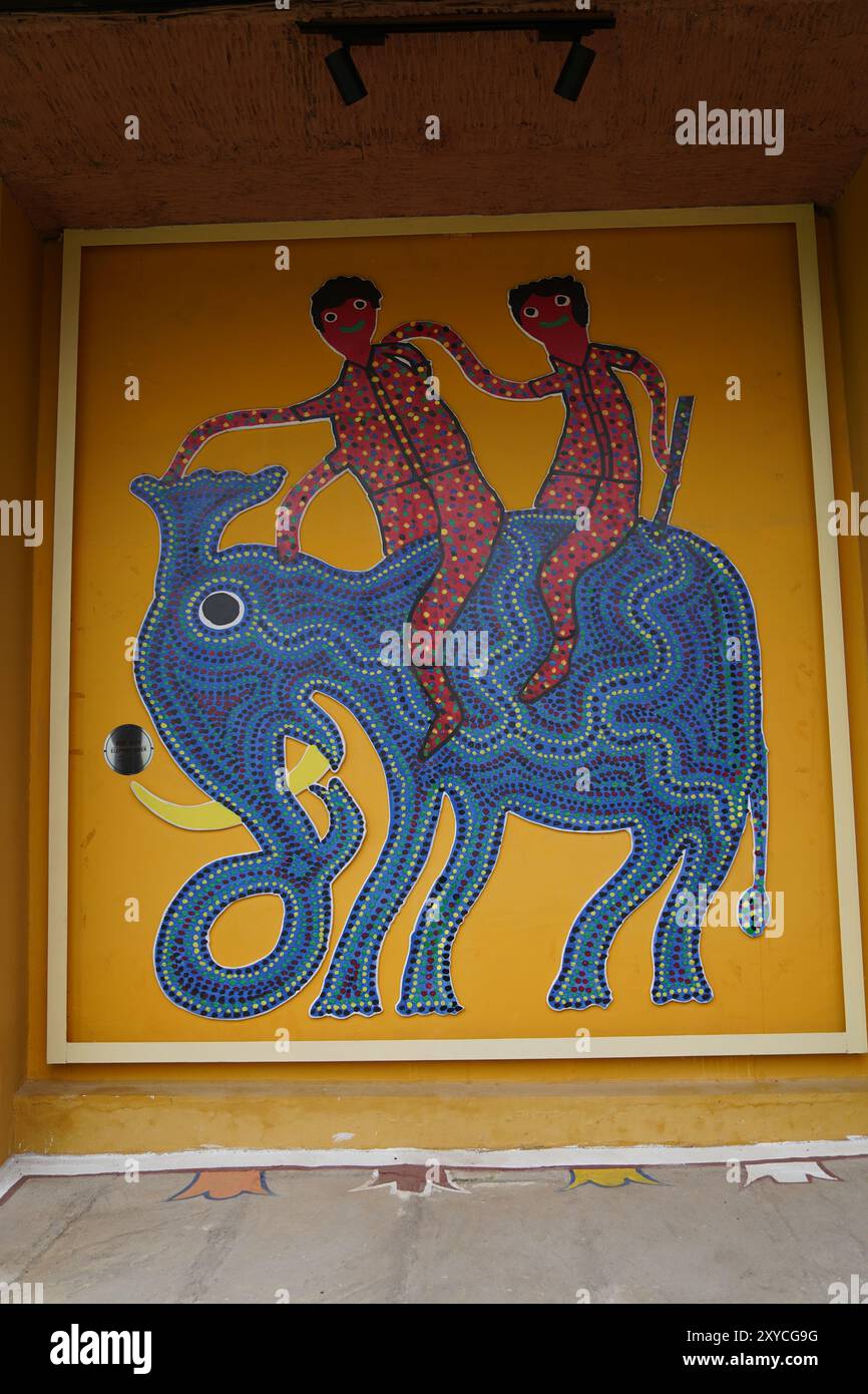 Folk art on outer wall of Art Gallery. Cultural Village - AADIVART ...